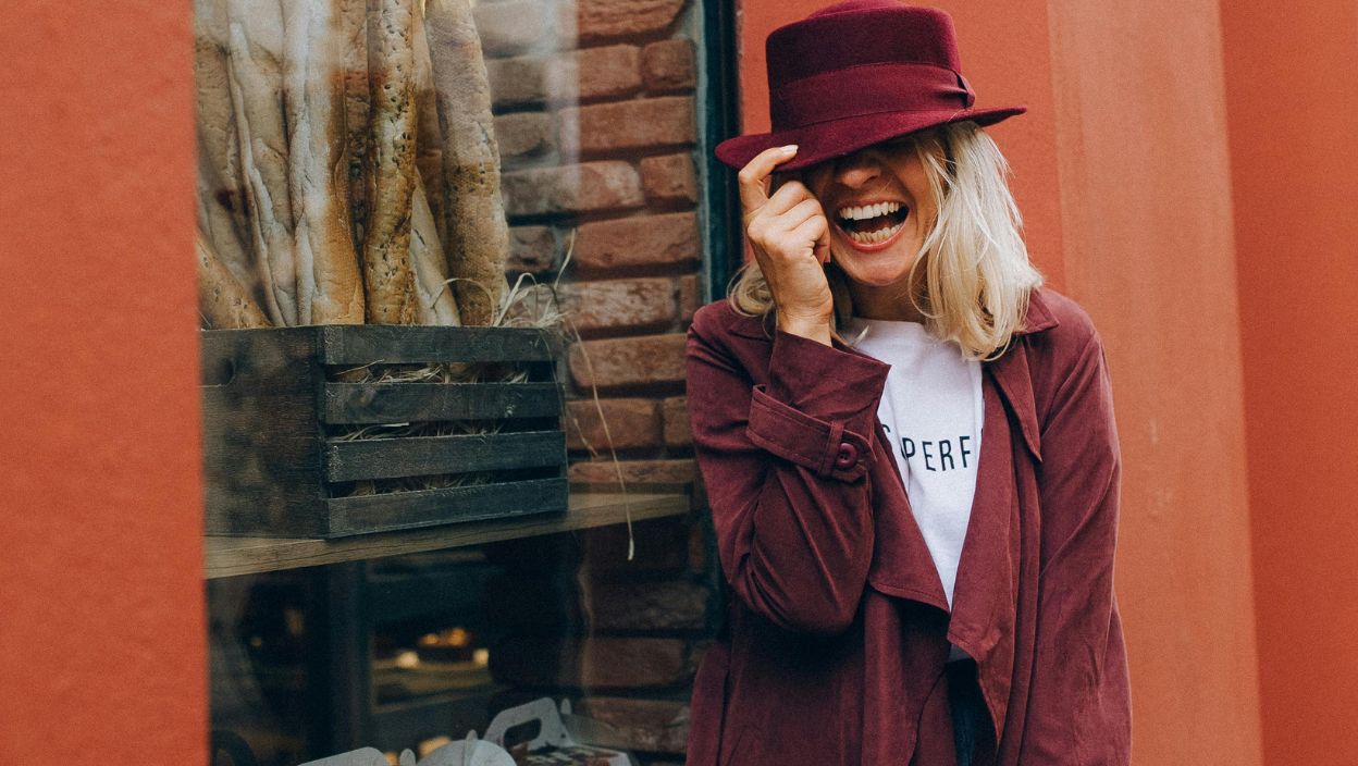 BOJA VINA osvaja scenu - Označava snagu, luksuz i strastvene emocije, a ...